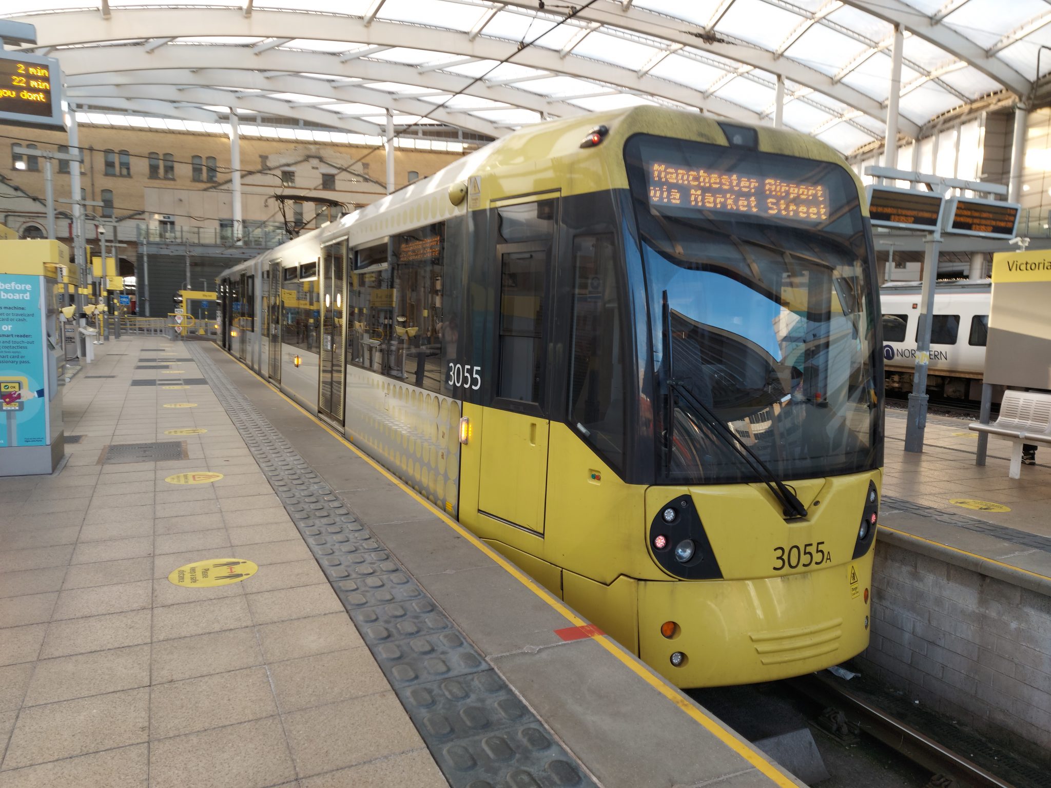 Manchester Train Stations - Our Guide - Railsmartr.co.uk