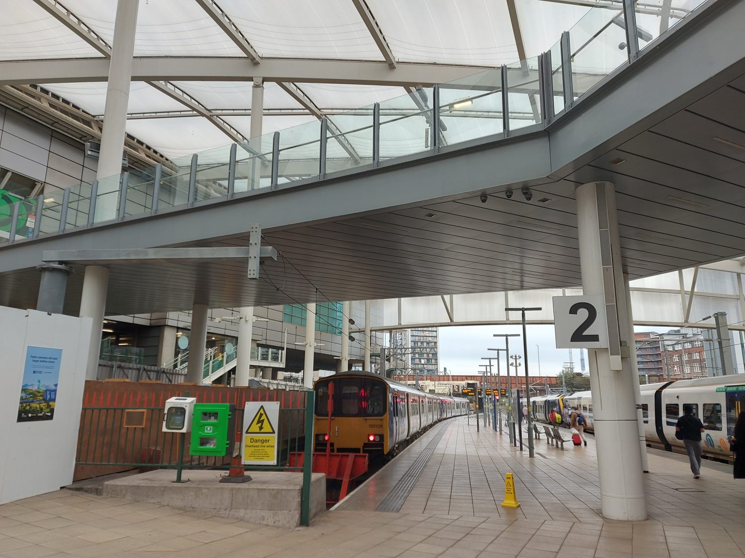 Manchester Train Stations - Our Guide - Railsmartr