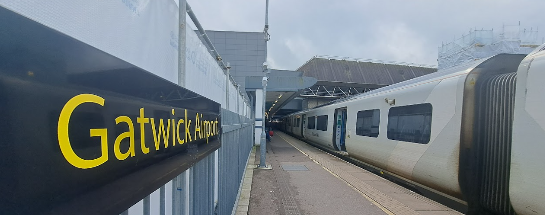 Getting to London Airports by train - Railsmartr.co.uk
